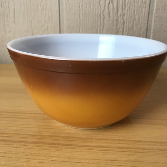 Pyrex | Dining | Vintage Pyrex Flame Glow Burnt Orange Ombr Mixing ...